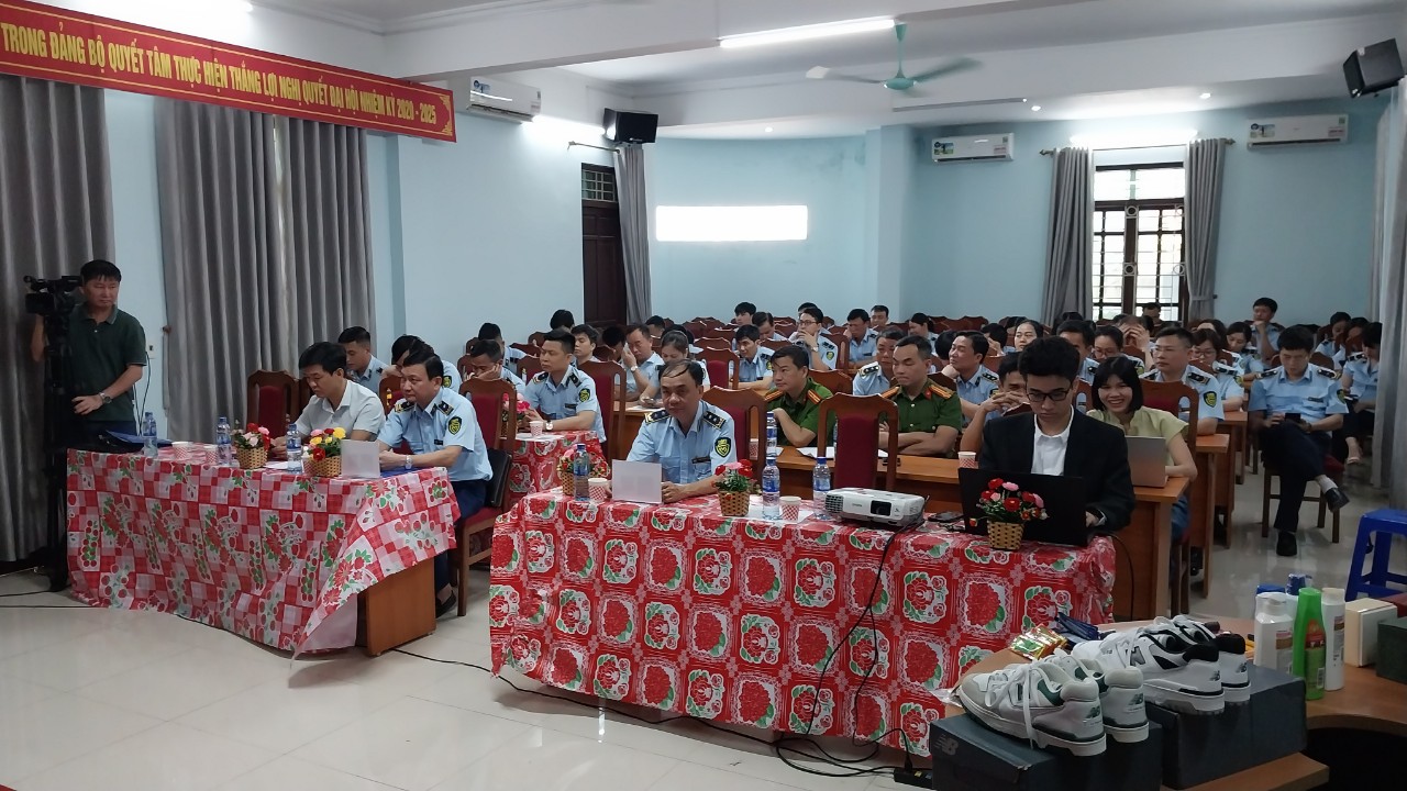 Cục QLTT tỉnh Bắc Giang tổ chức Hội nghị hướng dẫn phân biệt hàng thật, hàng giả - Trang thông ...