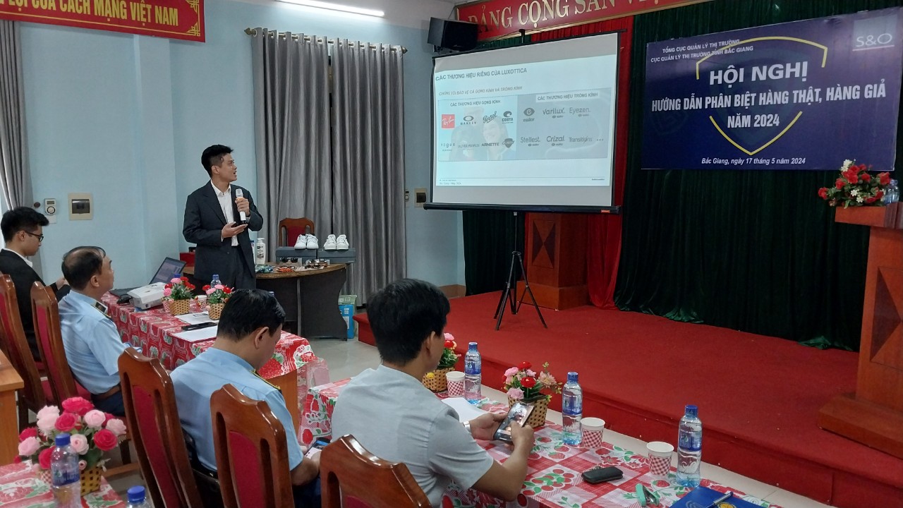 Cục QLTT tỉnh Bắc Giang tổ chức Hội nghị hướng dẫn phân biệt hàng thật, hàng giả - Trang thông ...