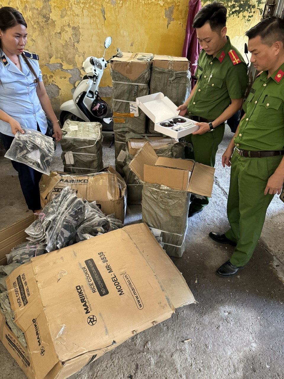 Xử phạt 82 triệu đồng một DN vi phạm trong kinh doanh hàng hóa giả mạo nhãn hiệu và nhập lậu ...