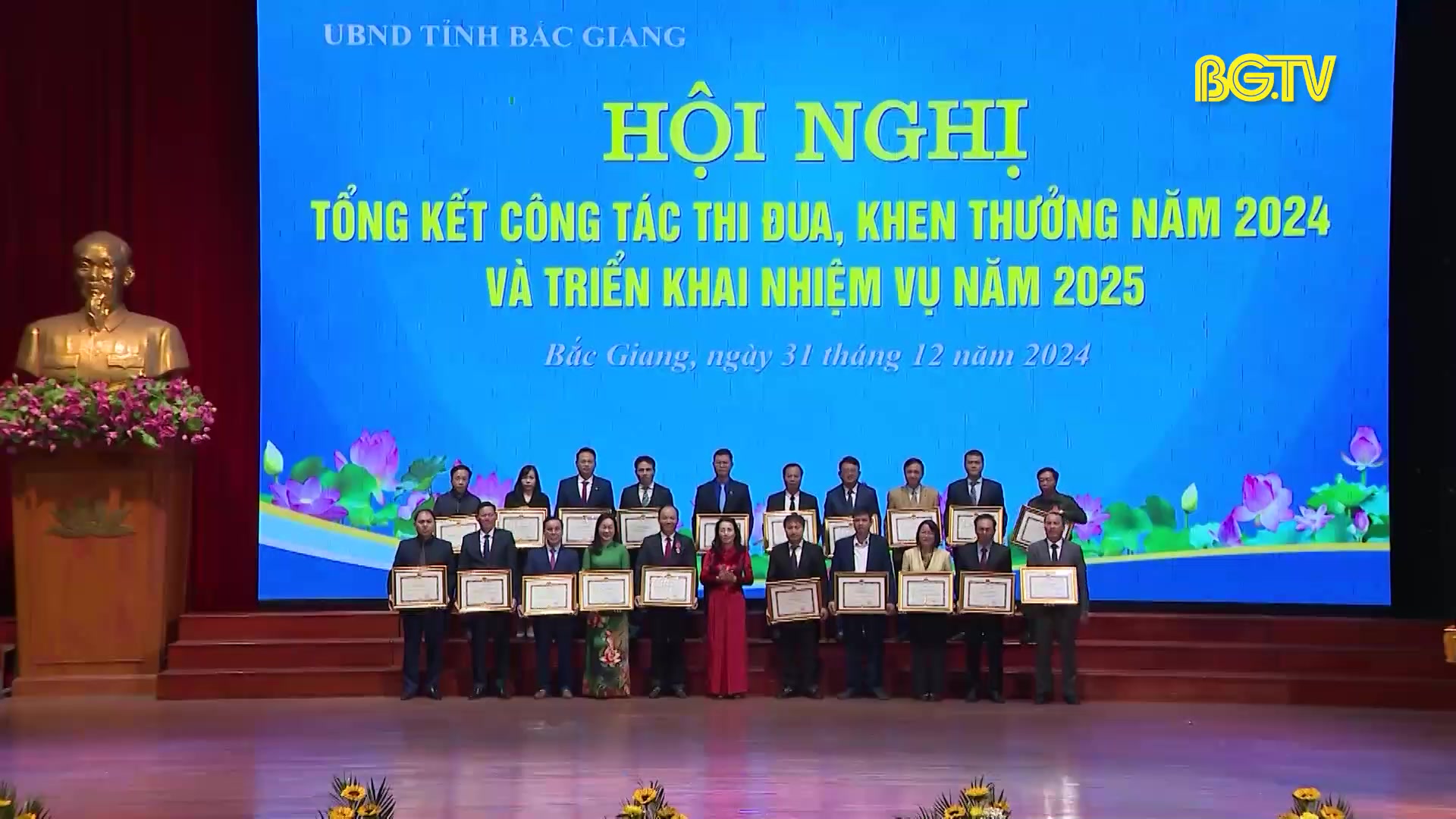 Cục QLTT tỉnh Bắc Giang được tặng Bằng khen của Chủ tịch UBND tỉnh Bắc Giang năm 2024 - Trang ...