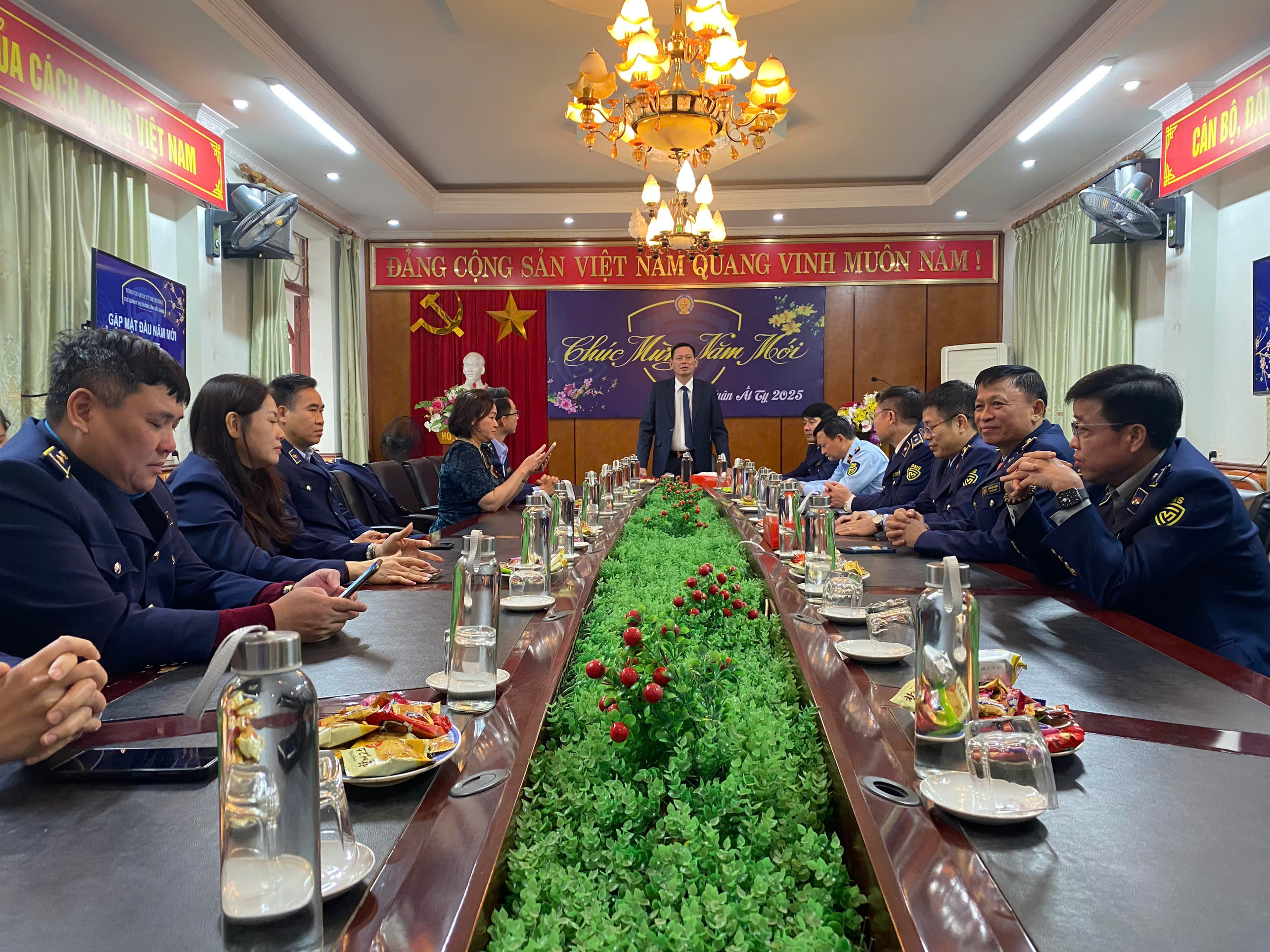 Cục QLTT tỉnh Bắc Giang triển khai thực hiện nhiệm vụ đầu năm mới 2025 - Trang thông tin điện tử ...