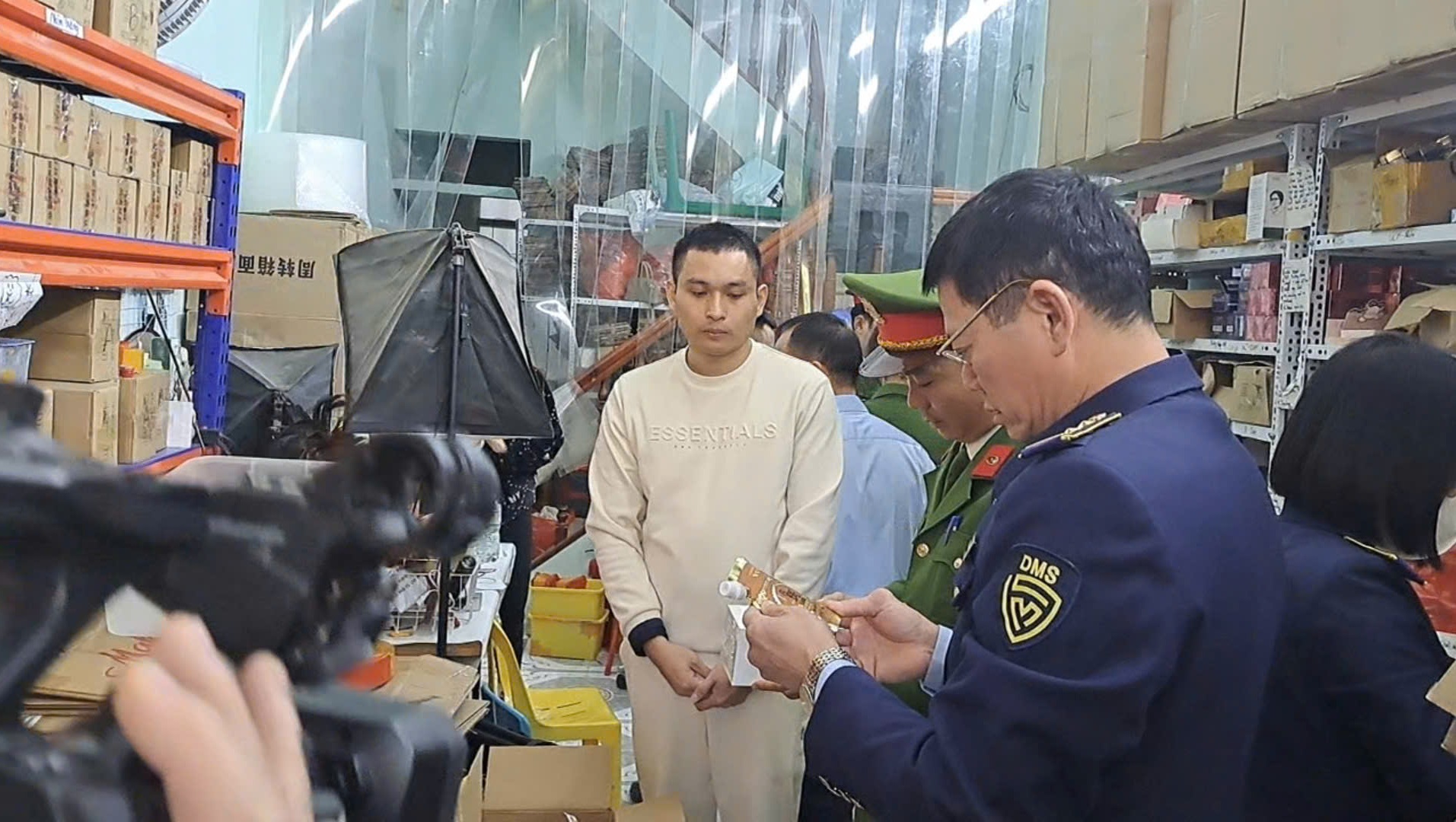 Cục QLTT tỉnh Bắc Giang thu nộp ngân sách nhà nước được trên 1,4 tỷ đồng trong tháng 01/2025 ...